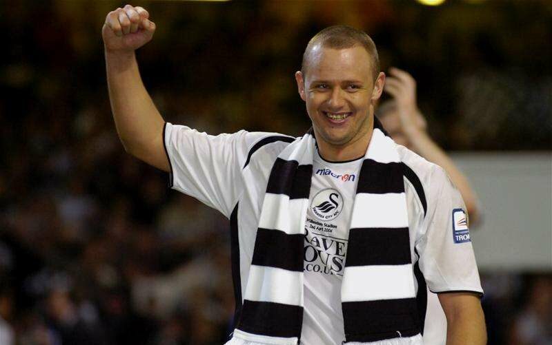 The wonder of Lee Trundle - Late Tackle Magazine