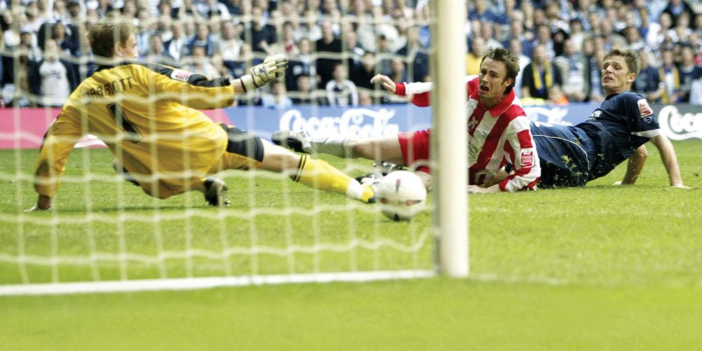 DUNCAN JUPP - Late Tackle Magazine